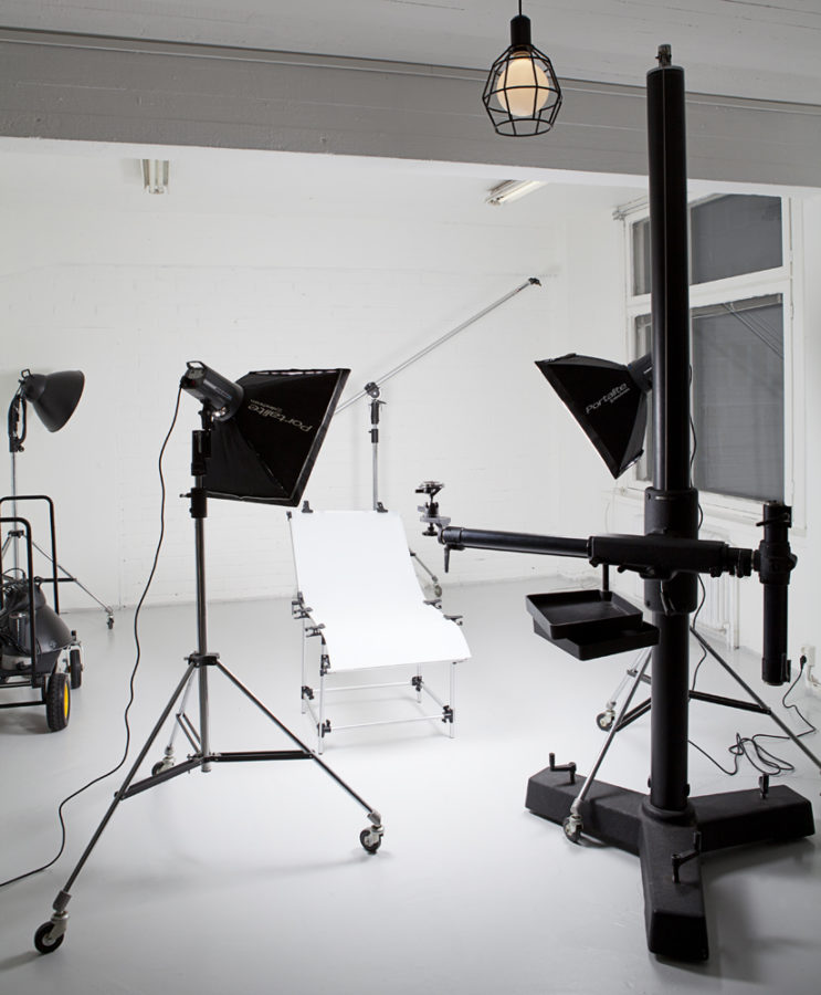 Product Photography & Retouching: Light, Shadows & Reflections ...