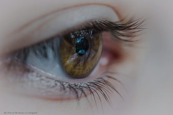 Retouching Eyelashes and Eyebrows in Beauty Portraits - Retouching Academy